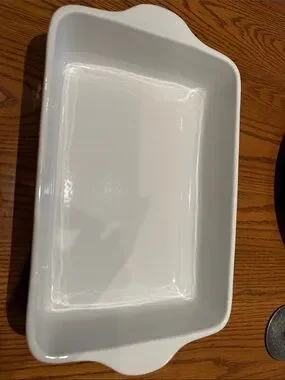 Beaumark | Kitchen | White Ceramic Rectangular Baking Dish With Hand ...